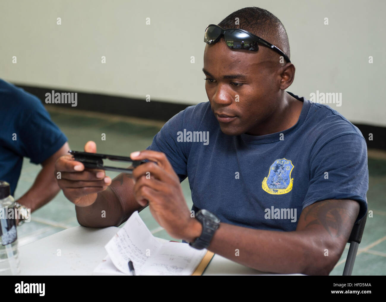 140618-N-XQ474-048 PUNTA GORDA, Belize (June 18, 2014) U.S. Navy ...