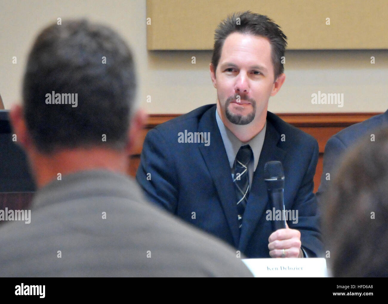 Military communication networking hi-res stock photography and images ...