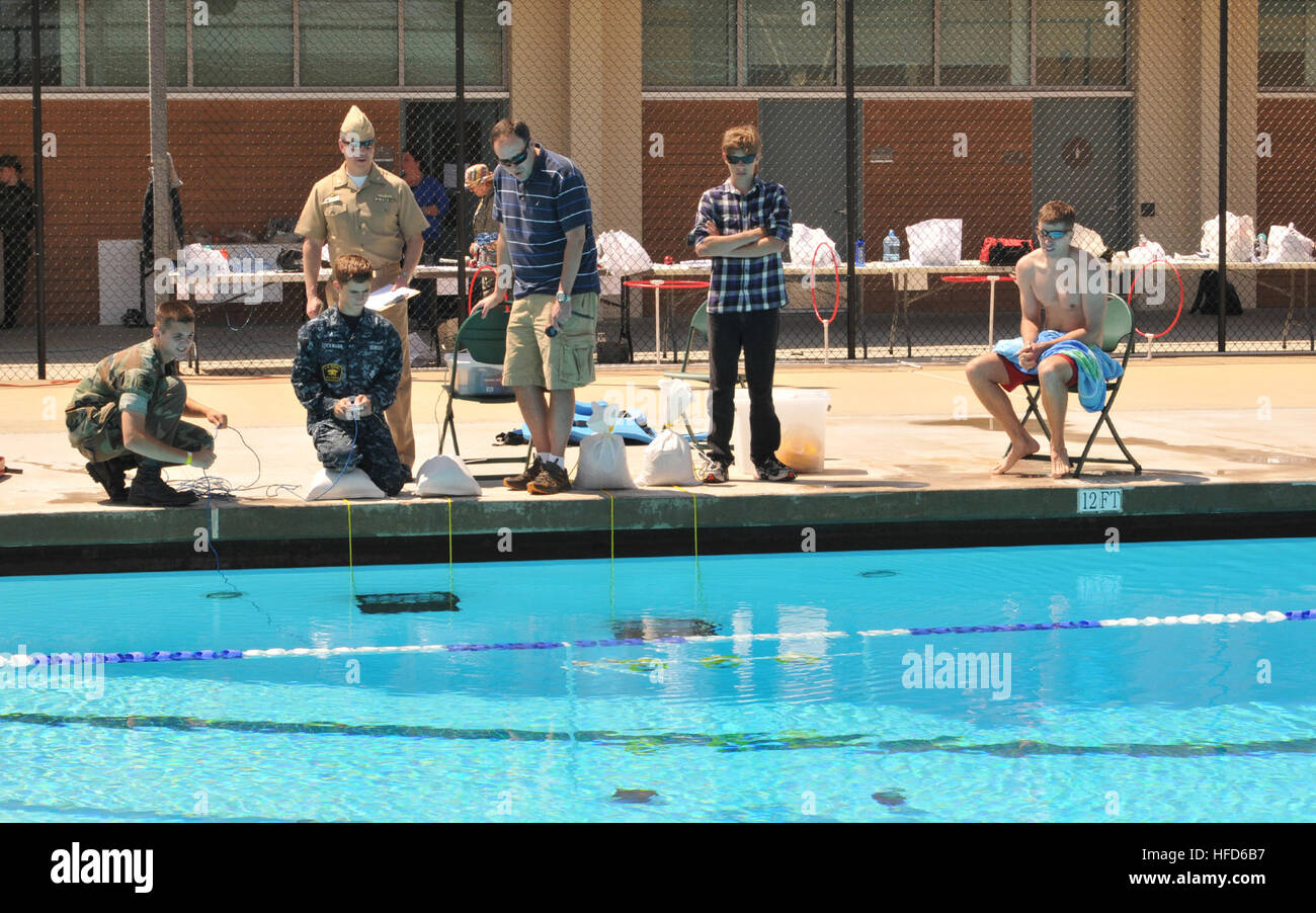 Capt. D.J. LeGoff, Tactical Network Program Manager, (PMW 160) observes ...