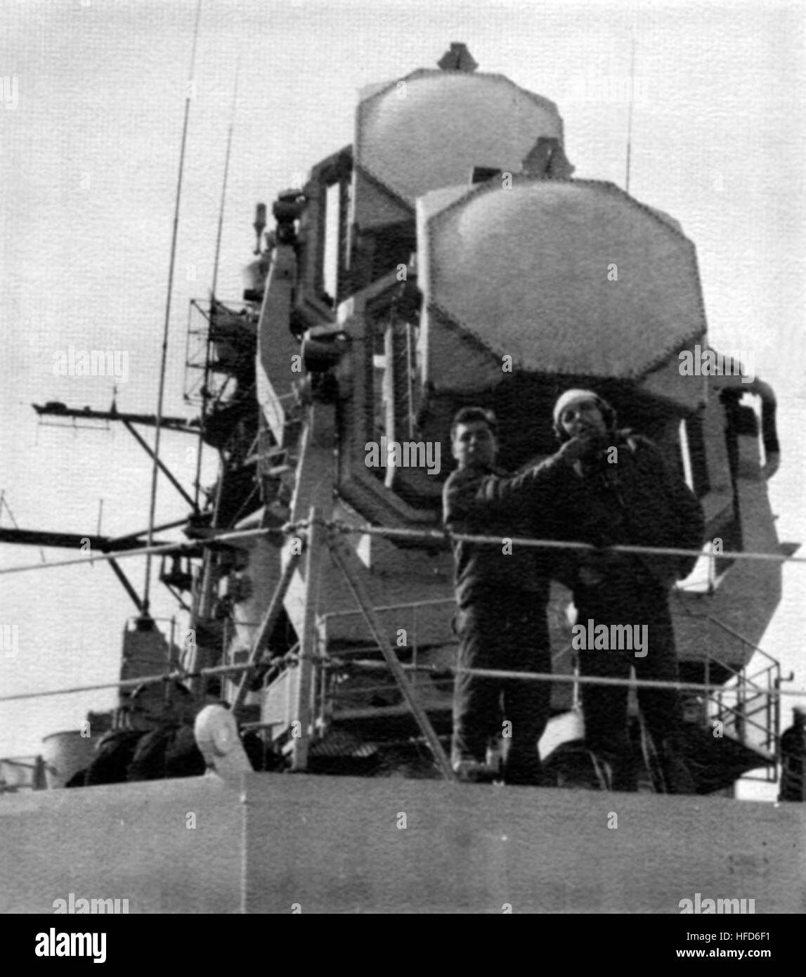 SPQ-5 radars on USS Farragut (DLG-6) c1962 Stock Photo - Alamy