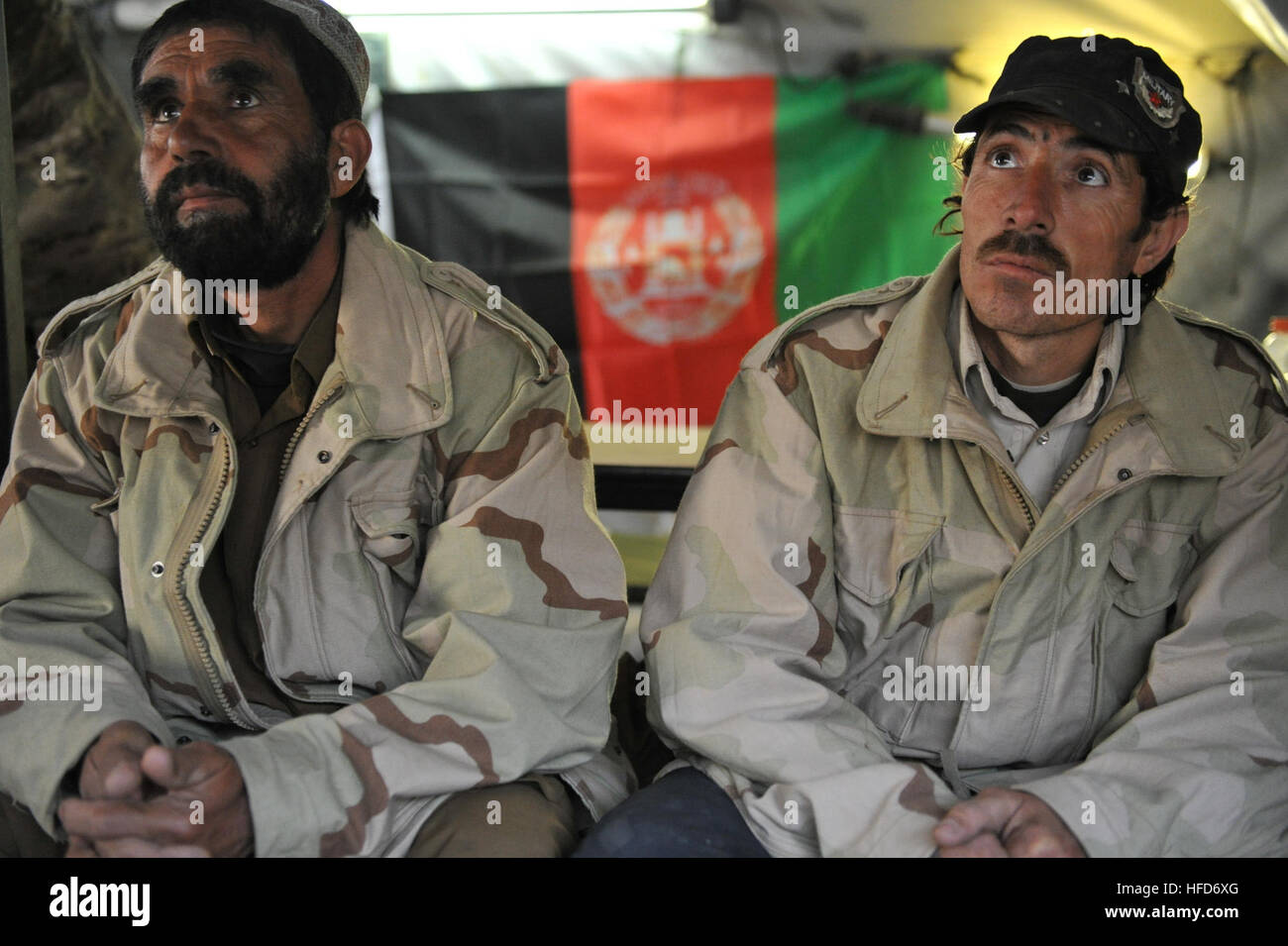 Afghan Local Police listen as an Afghan National Army Special Forces ...
