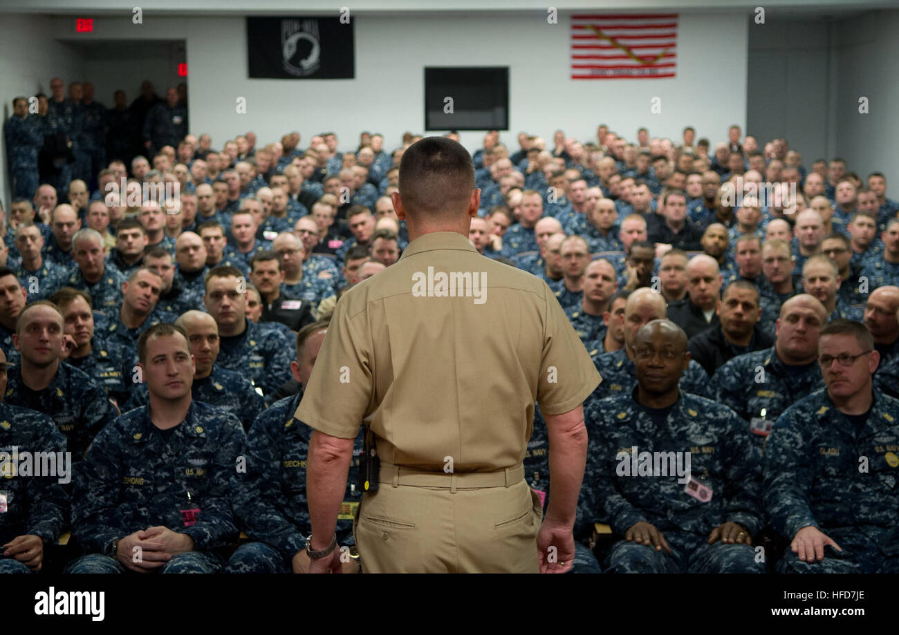 Uss dallas ssn 700 hi-res stock photography and images - Alamy