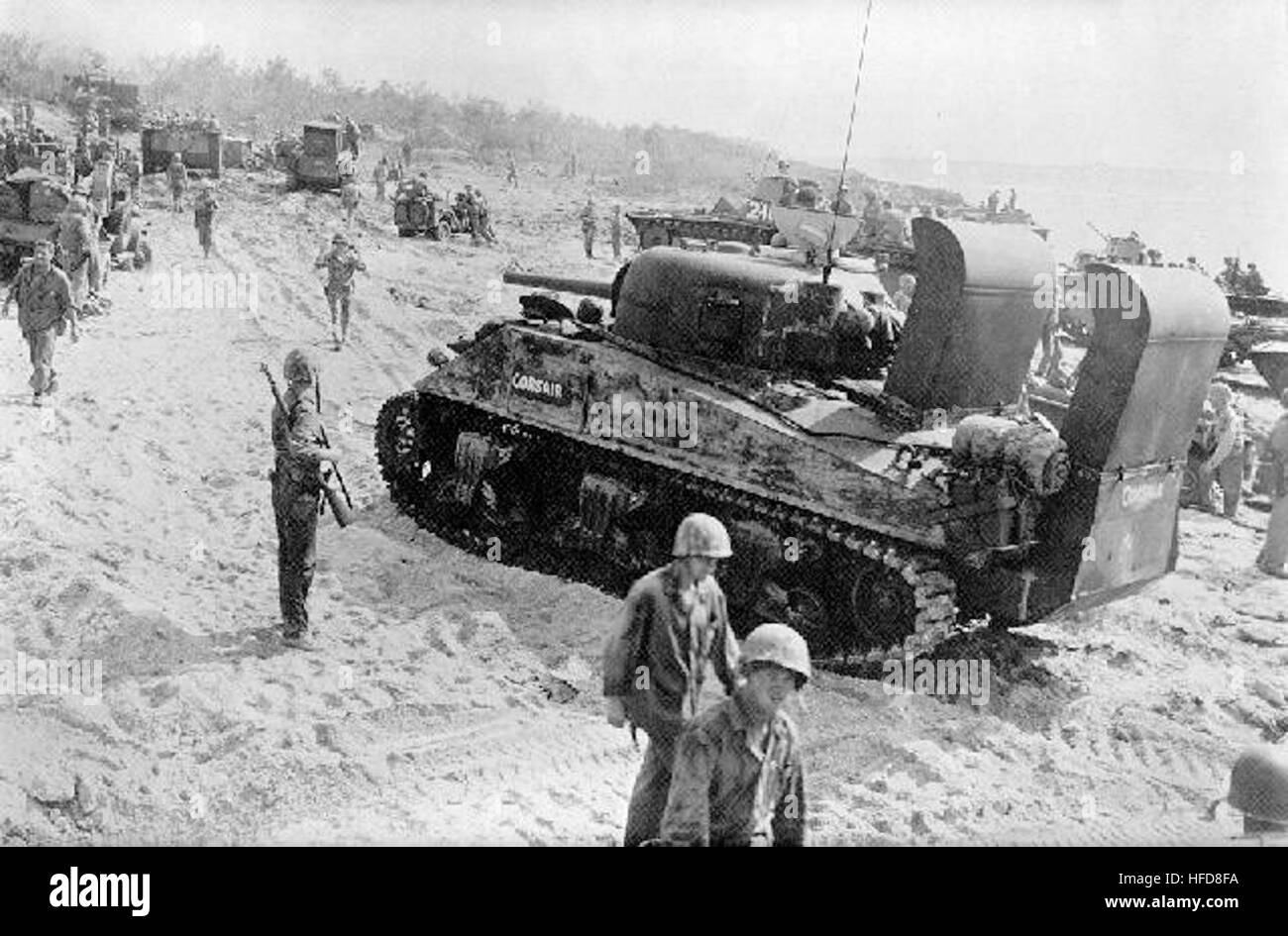 Tanks on beach hi-res stock photography and images - Alamy