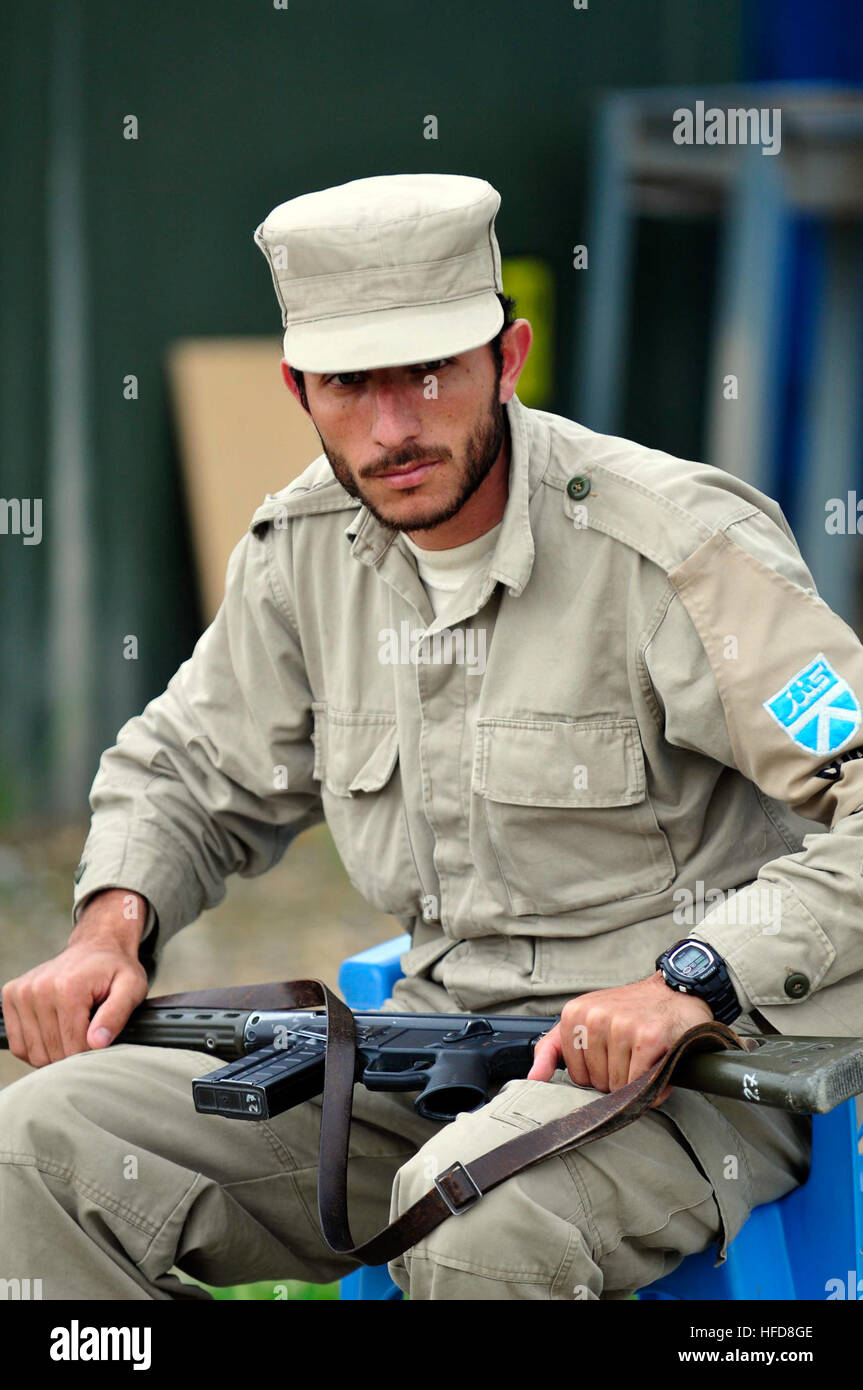 Afghan National Army soldier with a HK G3 Stock Photo - Alamy
