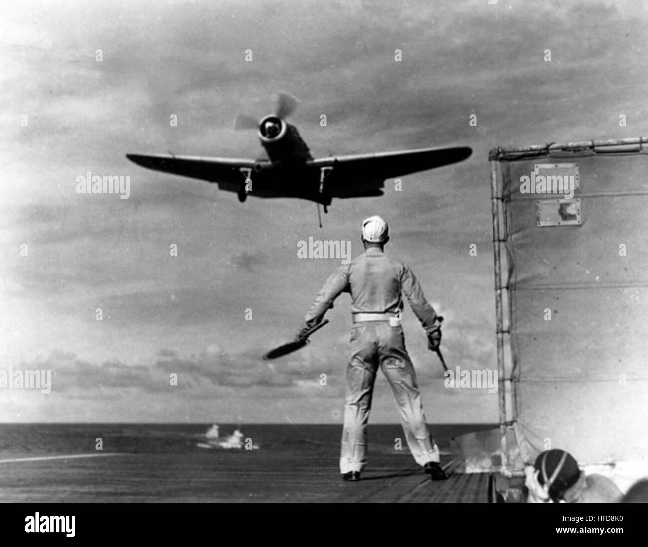 TBD landing on USS Enterprise (CV-6) 1941 Stock Photo - Alamy