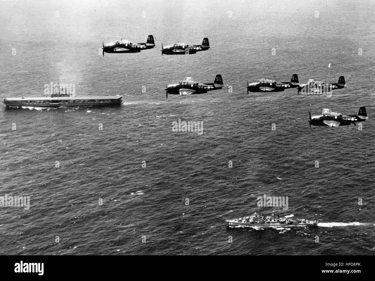 TBM-3Es VC-22 over USS Coral Sea (CVB-43 Stock Photo - Alamy
