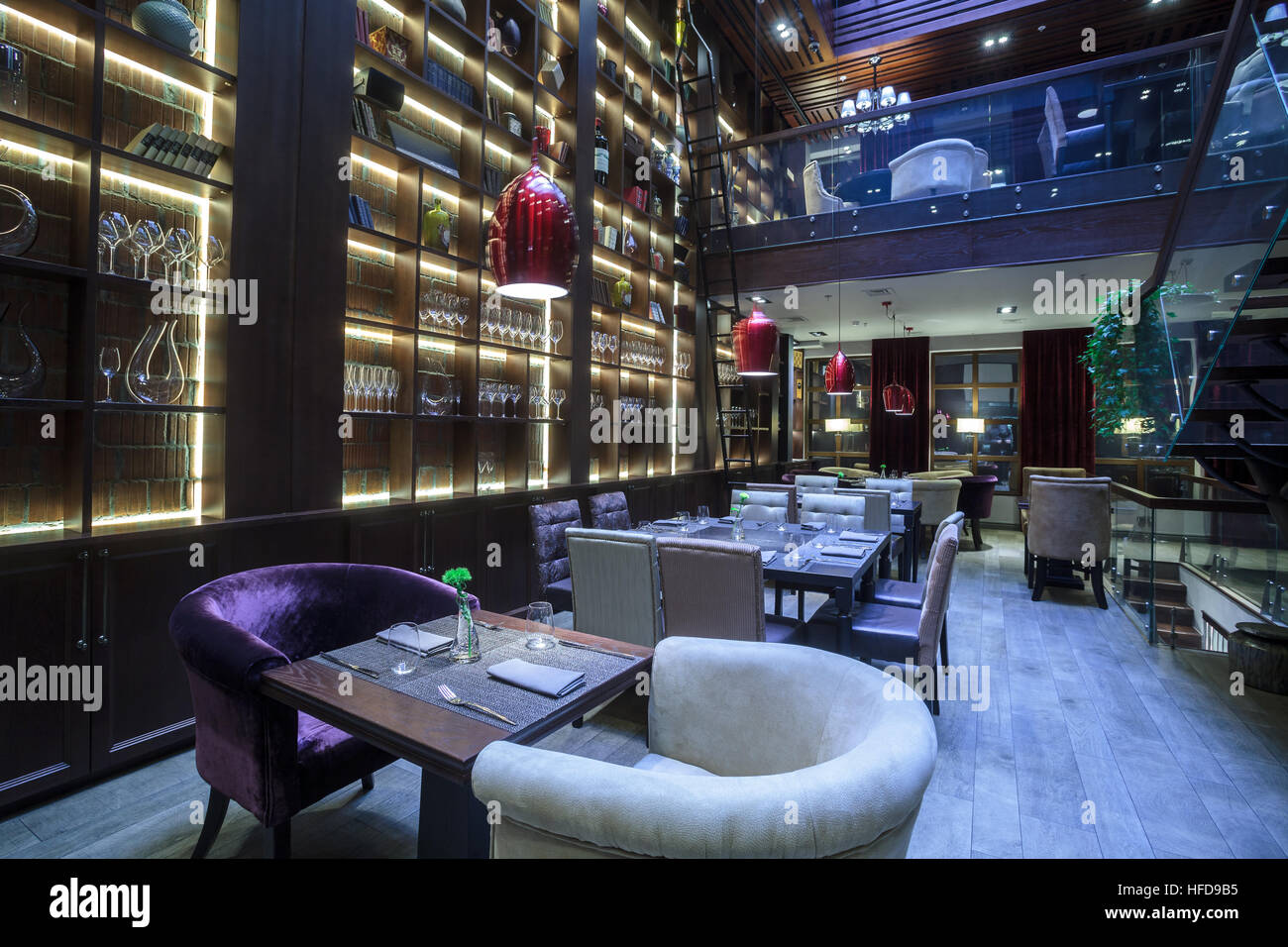Luxury bars and restaurant interiors hi-res stock photography and ...