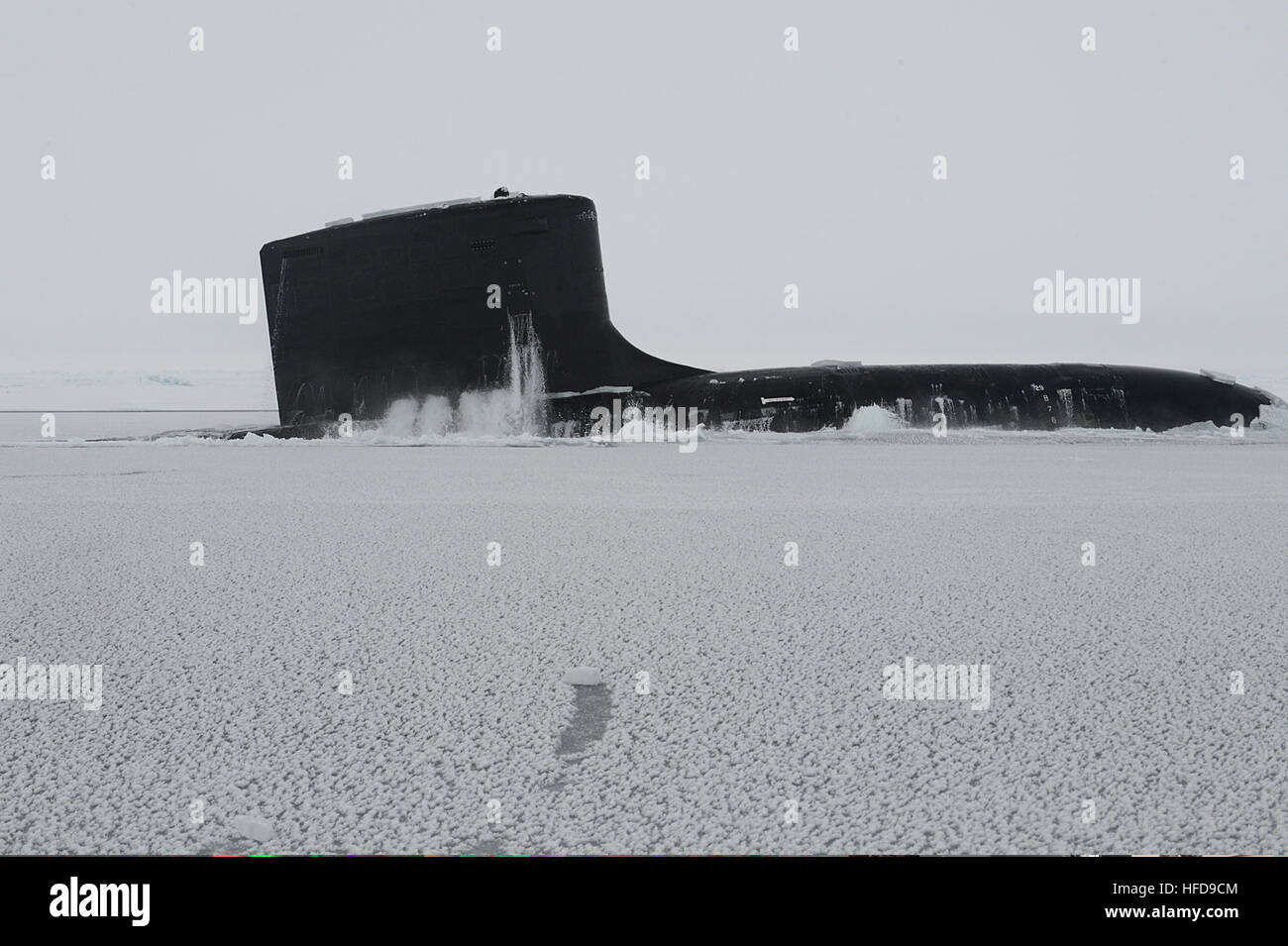 The attack submarine USS New Mexico (SSN 779) surfaces at Ice Camp ...