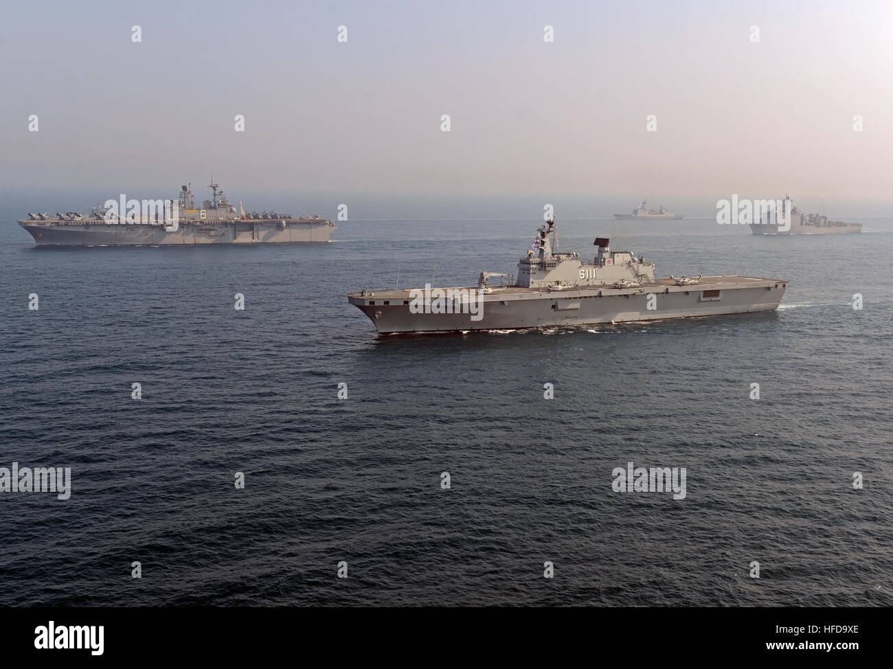 Republic of korea ship roks dokdo lph 6111 hi-res stock photography and ...