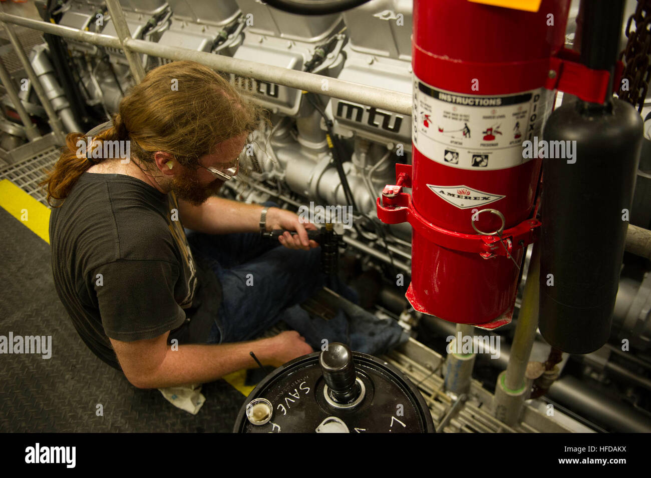 Mackie released hi-res stock photography and images - Alamy