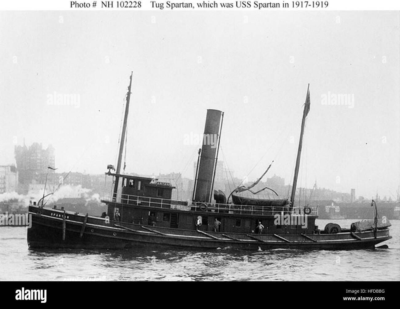 Ships maneuvering in port Black and White Stock Photos & Images - Alamy