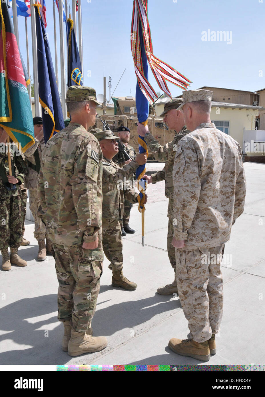 Change command ceremony army hi-res stock photography and images - Alamy