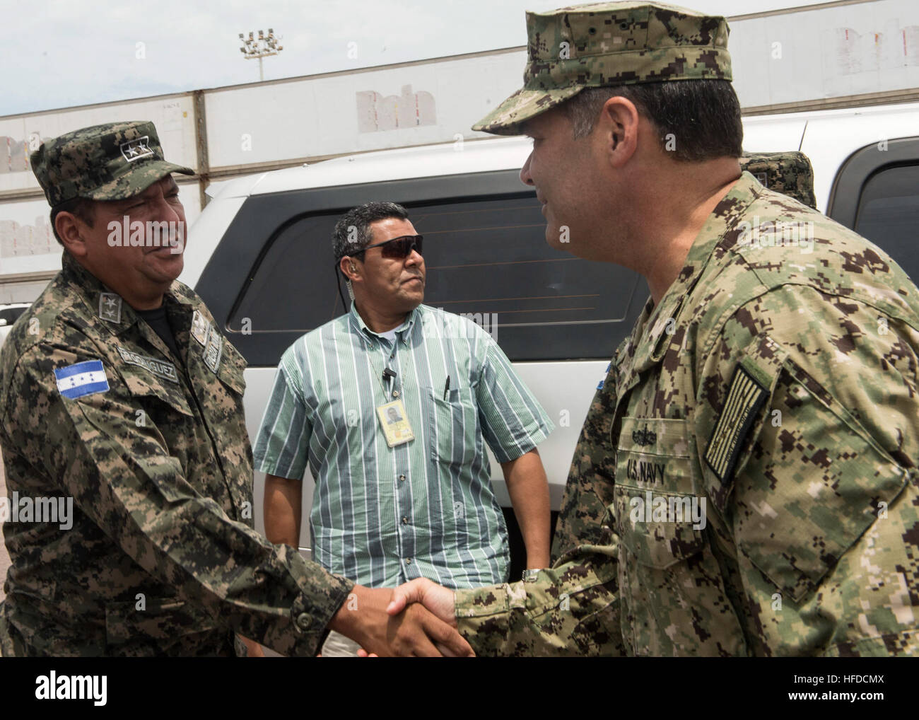 Civilian military partnership hi-res stock photography and images - Alamy