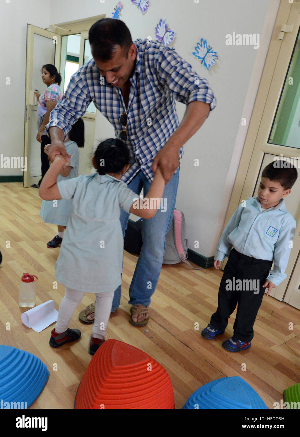 U.S. Navy Information Systems Technician 2nd Class Ariful Khan, top ...