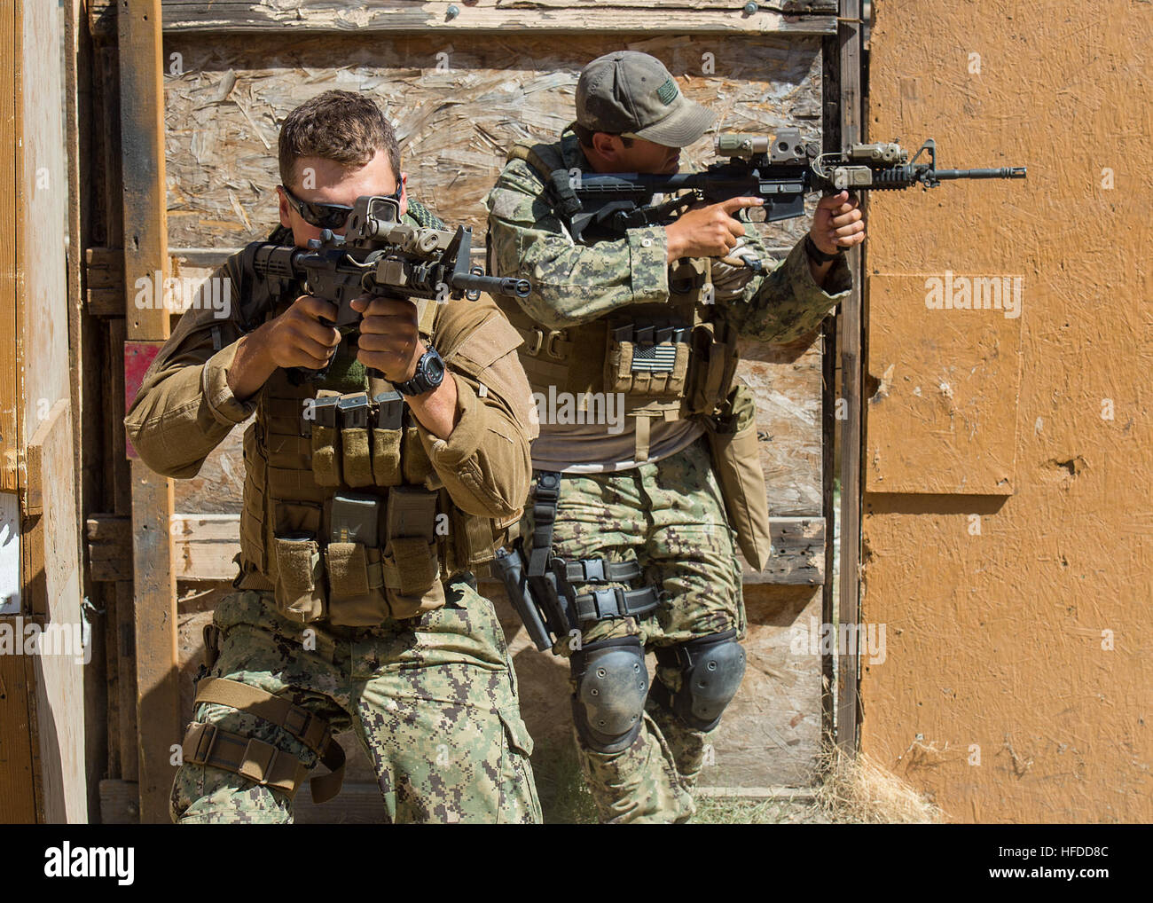 Fleet combat camera hi-res stock photography and images - Alamy