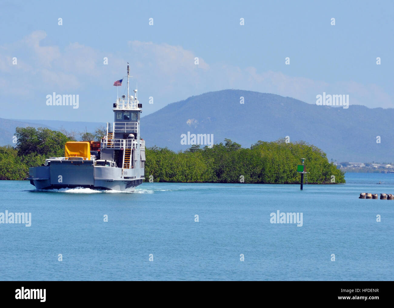 The U.S. Navy yard boat ferry YBF-93 arrives at Naval Station ...