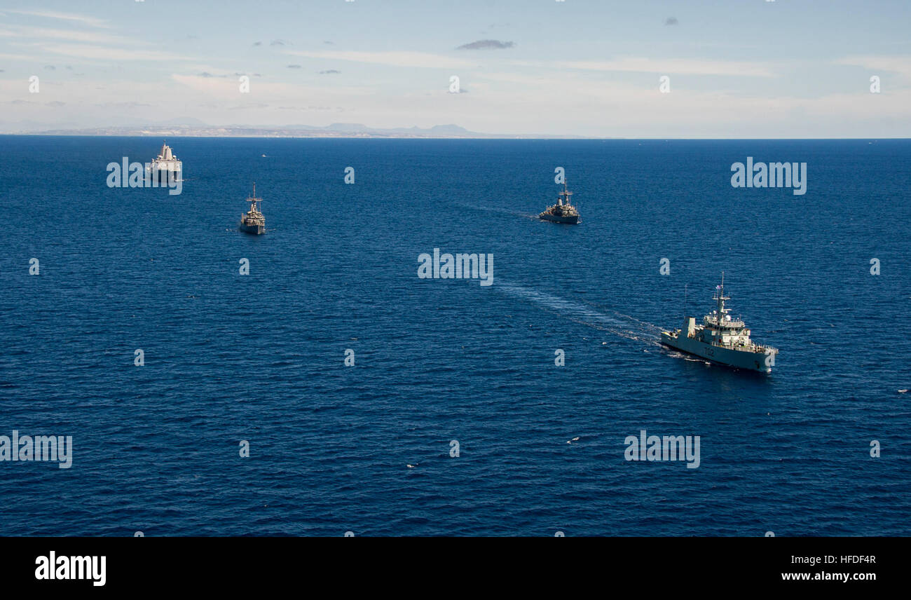 San Antonio-class amphibious transport dock ship USS Anchorage (LPD 23 ...