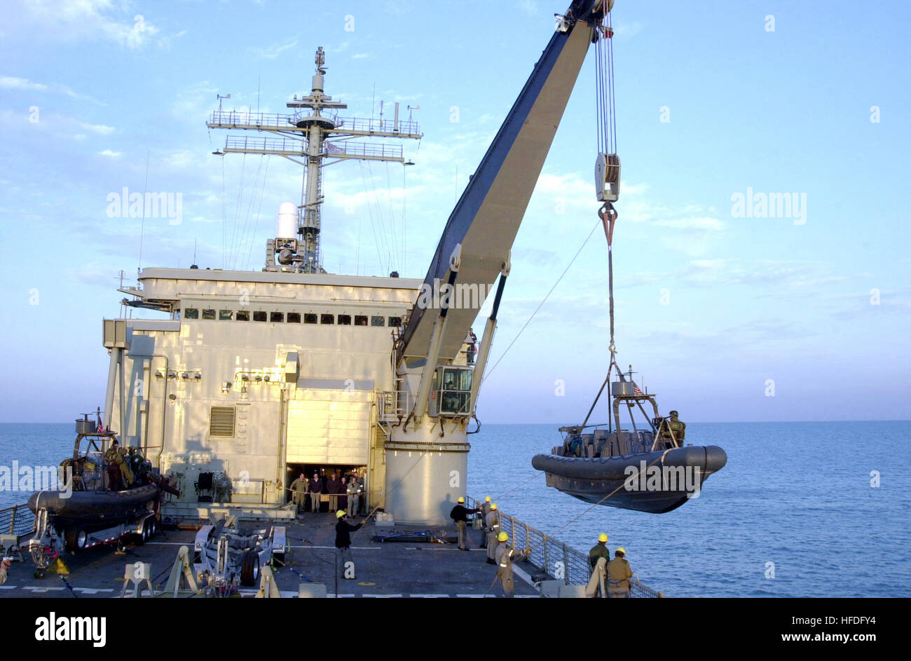 020115-N-8421M-097 At sea aboard HMAS Kanimbla (LPA 51) Jan. 15, 2002 ...