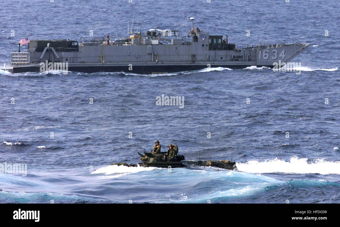 Landing craft utility lcu 1634 hi-res stock photography and images - Alamy