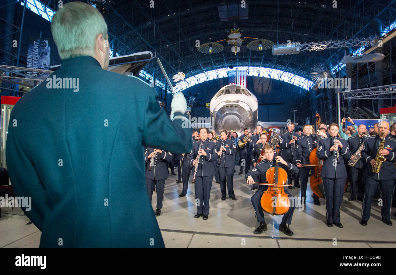 Very first flash mob hi-res stock photography and images - Alamy