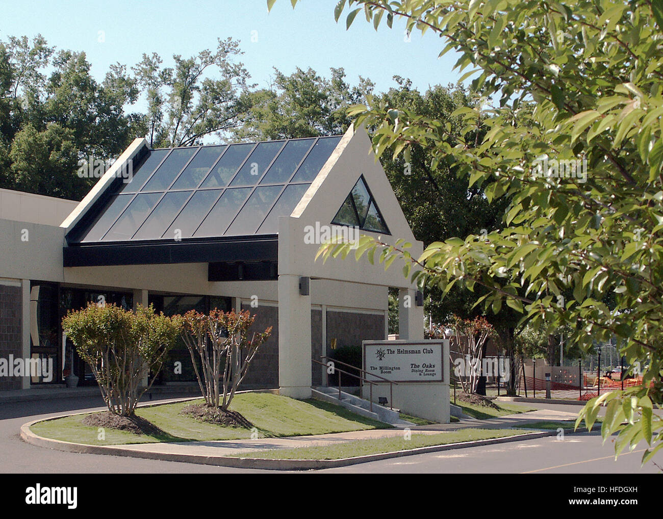 Navy chow hall hi-res stock photography and images - Alamy