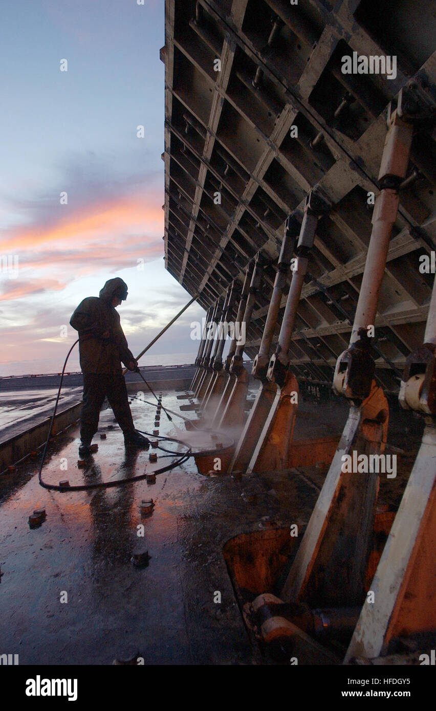 Jet blast deflector hi-res stock photography and images - Alamy