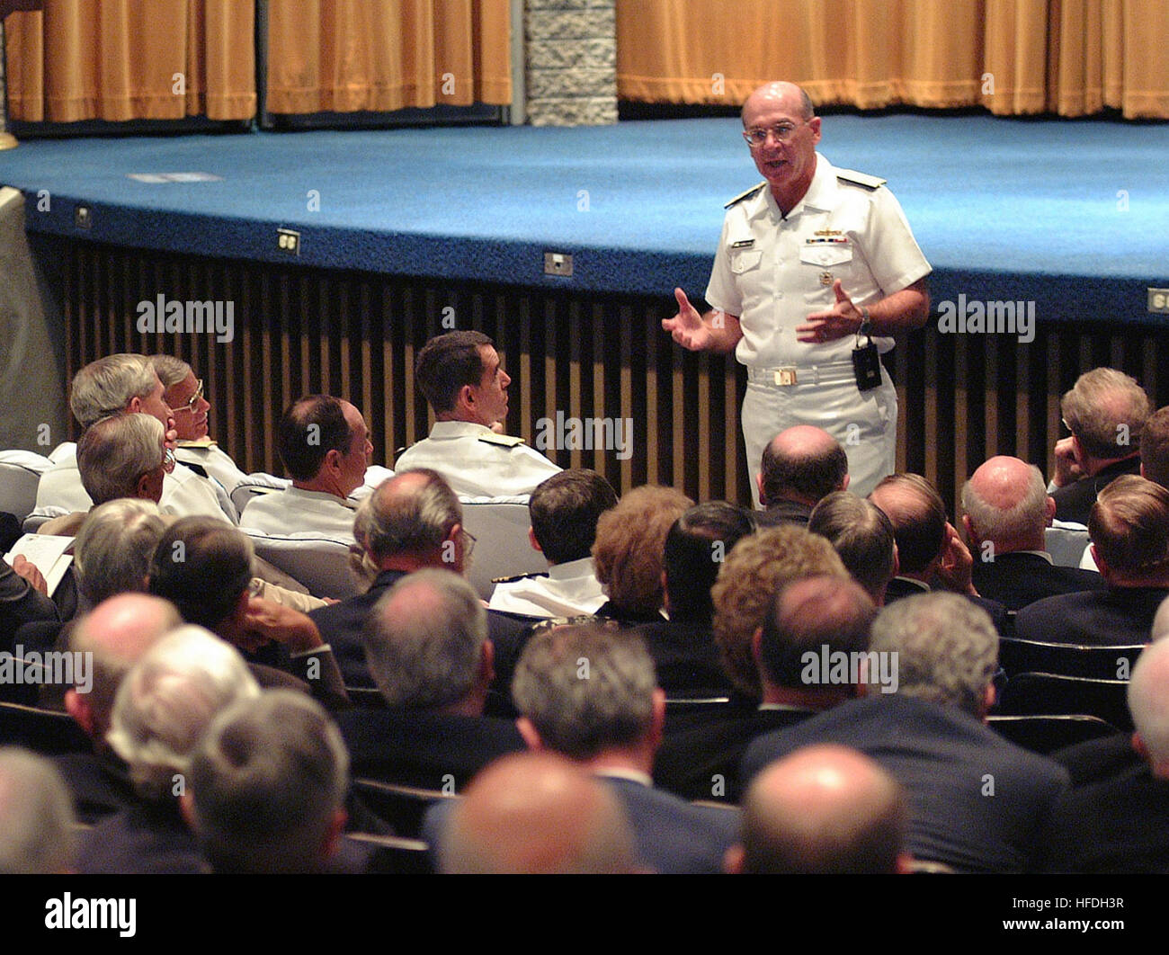Chief naval operations admiral vern hi-res stock photography and images ...