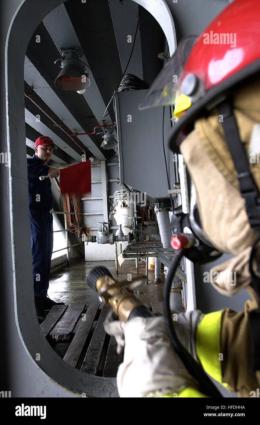 Fire george washington cvn 73 firefighting hi-res stock photography and ...