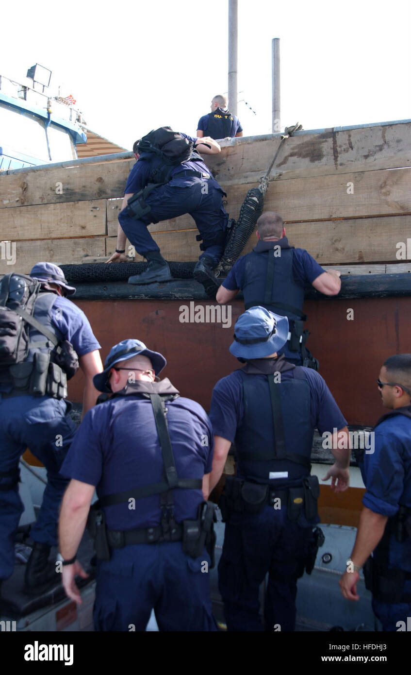 Cargo vessel enduring freedom hi-res stock photography and images - Alamy