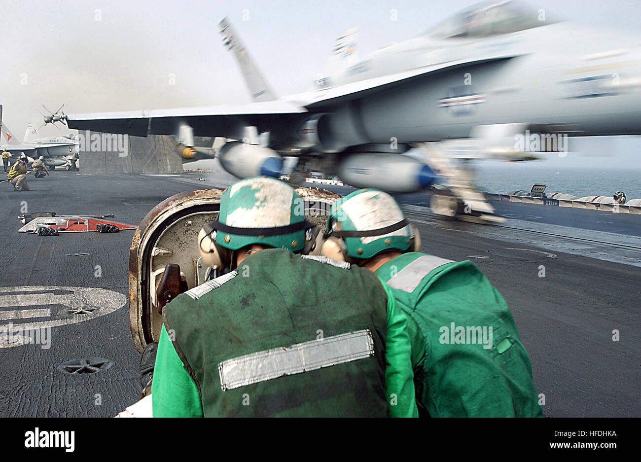 020806-N-3986D-001 At sea aboard USS George Washington (CVN 73) Aug. 6 ...