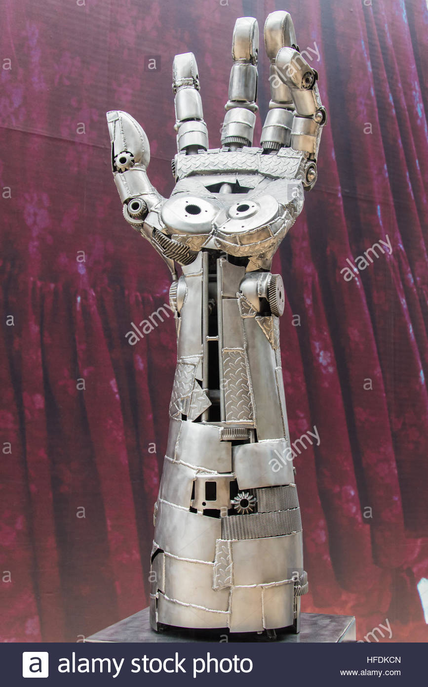 Robotic Hand Stock Photos & Robotic Hand Stock Images - Alamy