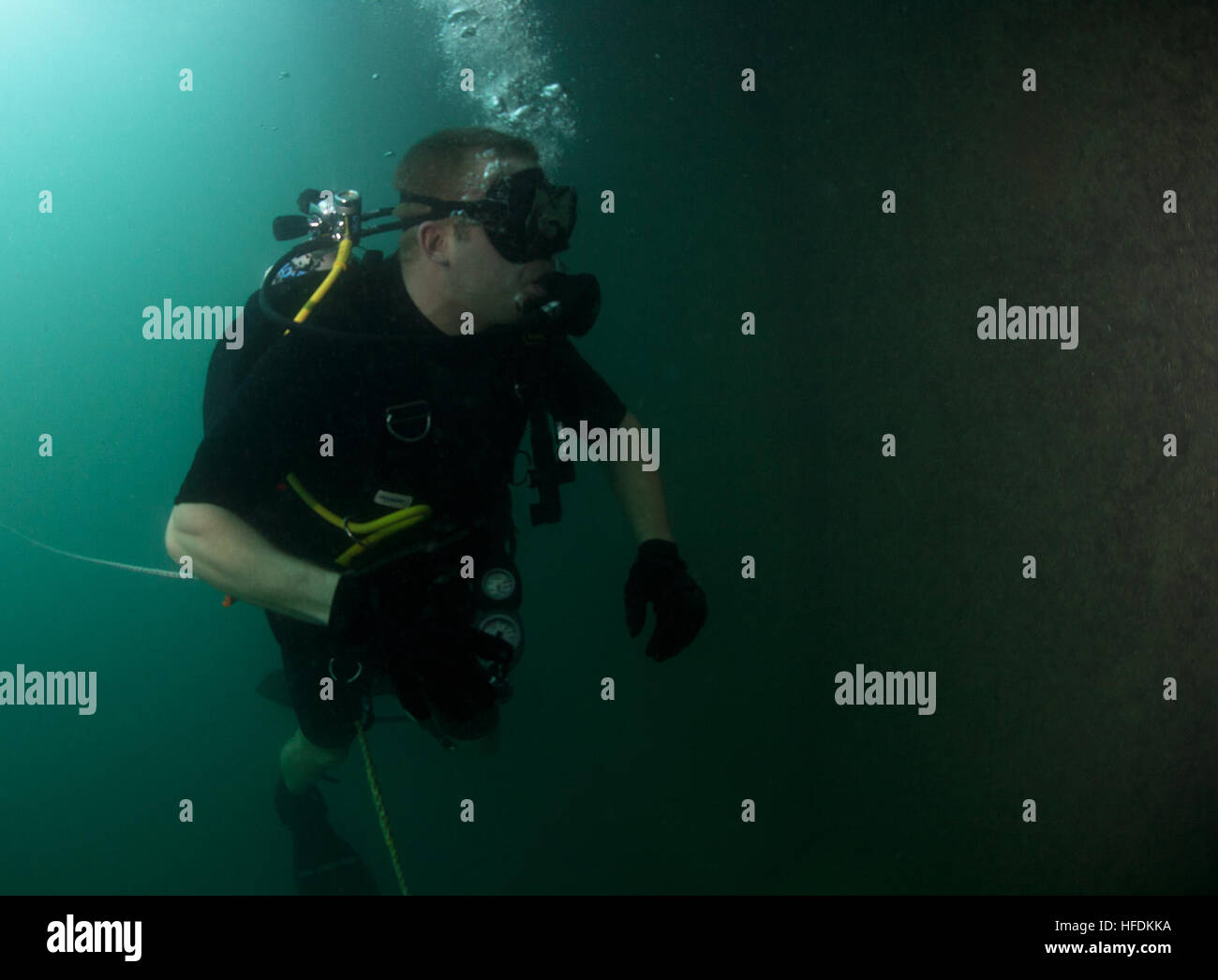 Navy diver hi-res stock photography and images - Alamy