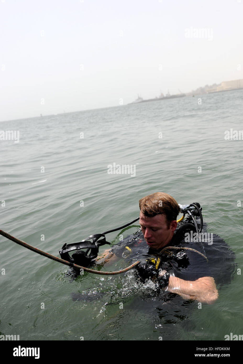 Petty Officer 2nd Class Justin Cavitt, assigned to Mobile Diving and ...