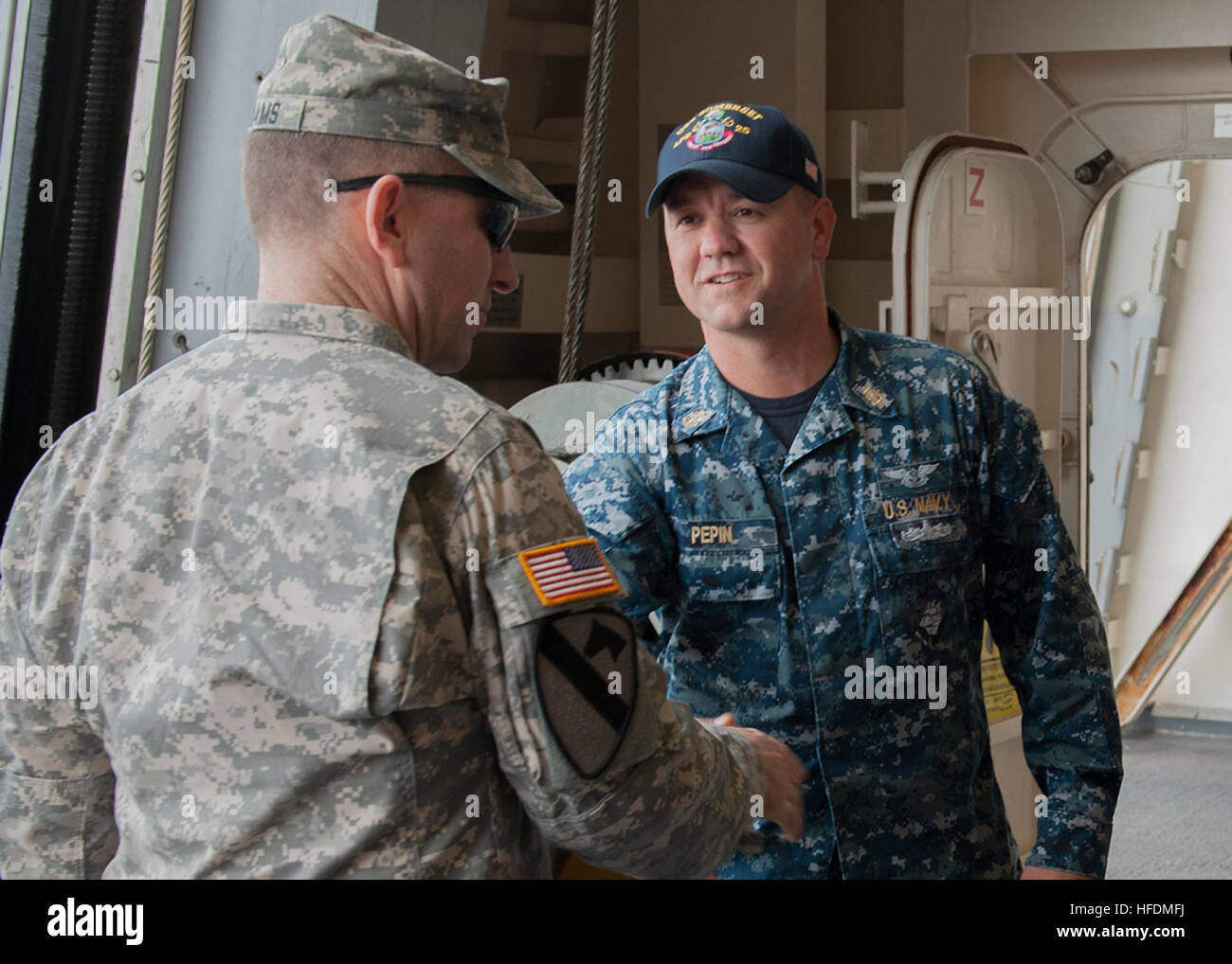 Gen robert abrams hi-res stock photography and images - Alamy