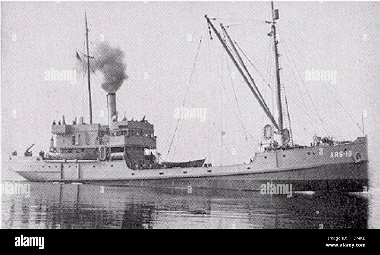 Military rescuer hi-res stock photography and images - Alamy