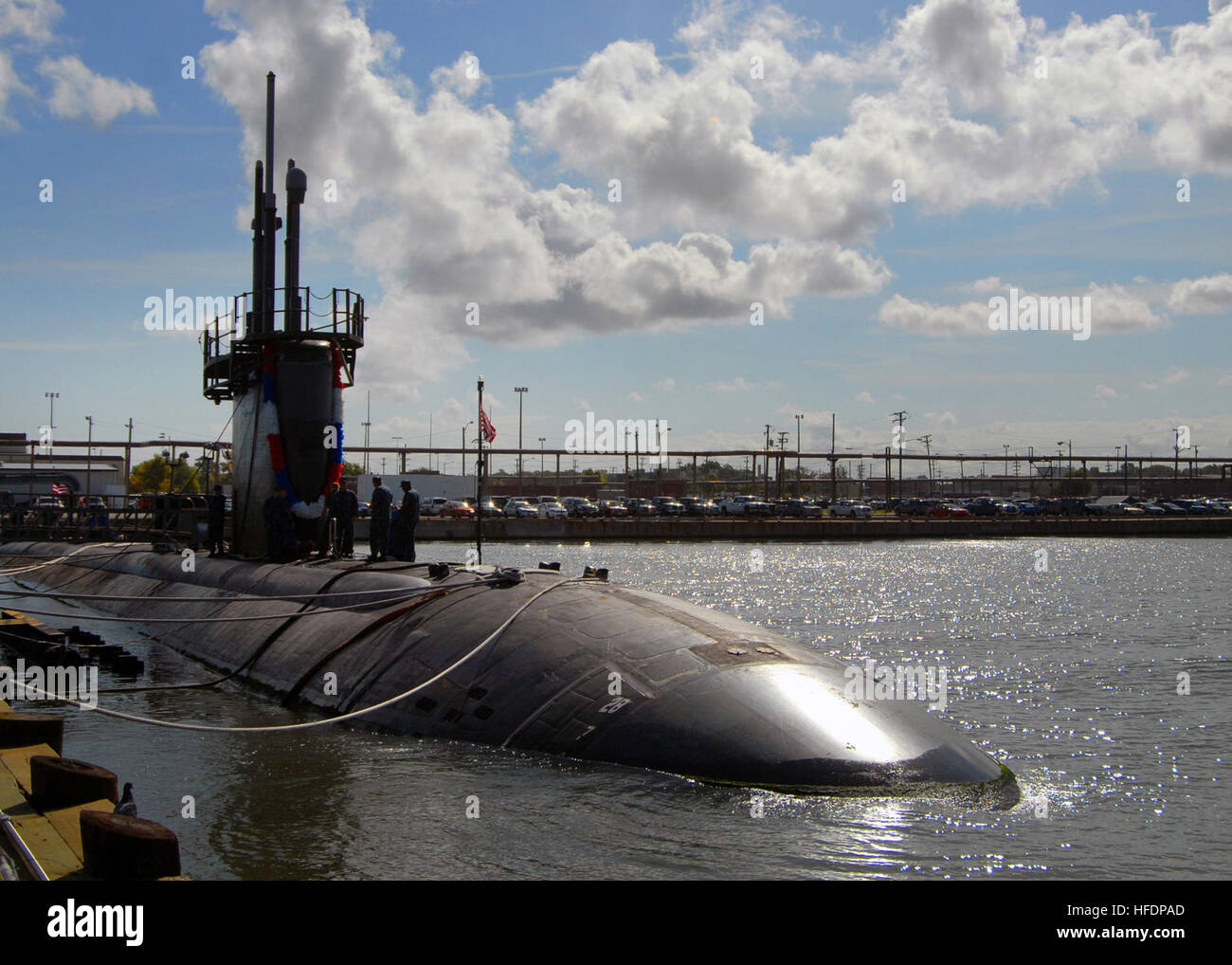 The Los Angeles-class attack submarine USS Scranton is moored to the ...