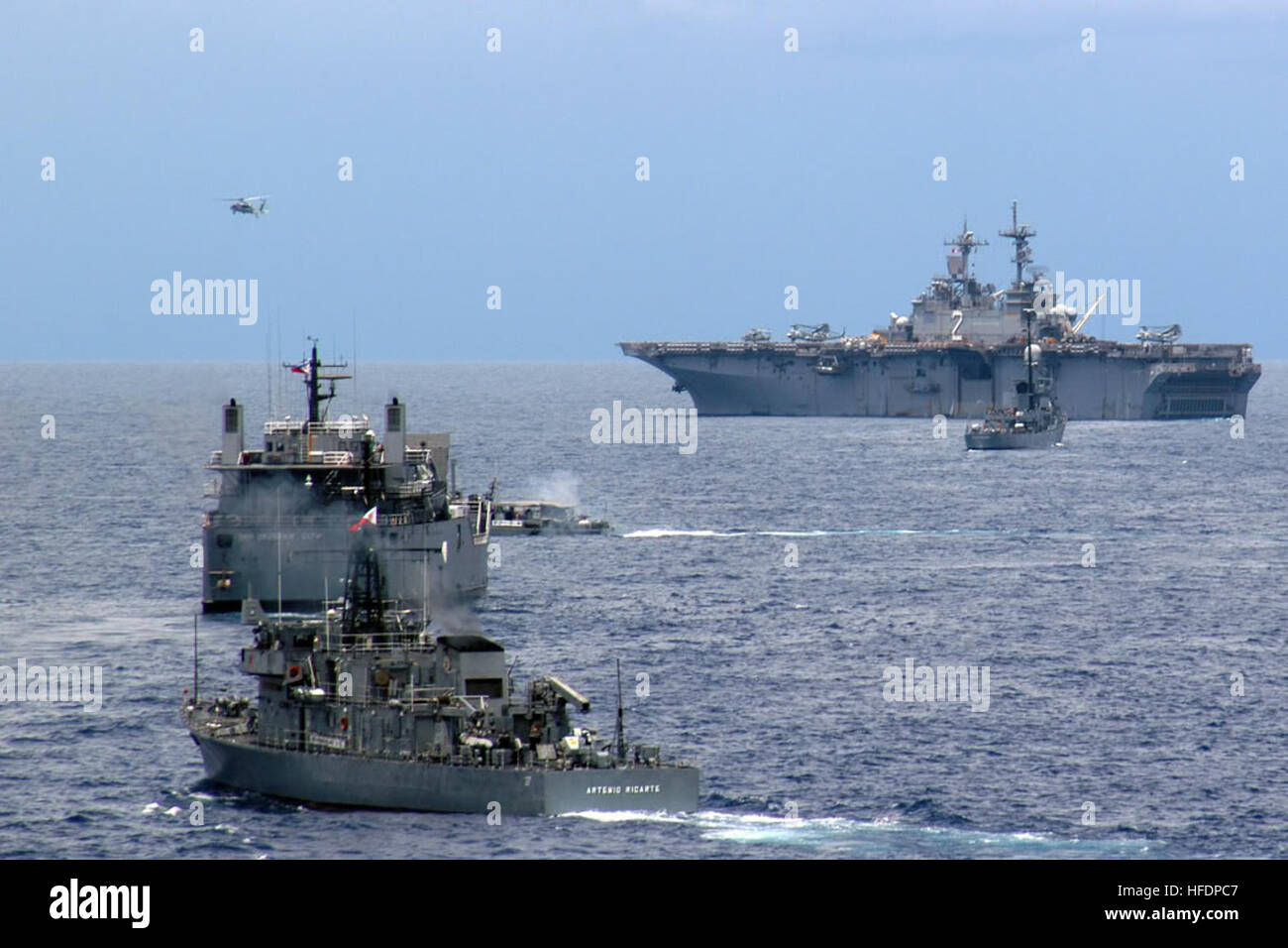PHILIPPINES SEA (April 21, 2009) – The forward-deployed amphibious ...