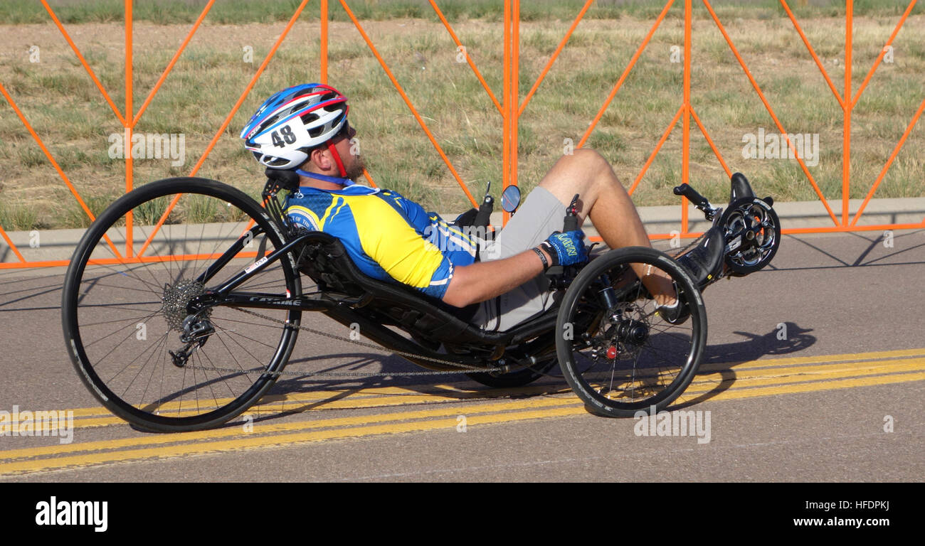 Team navy cycling hi-res stock photography and images - Alamy