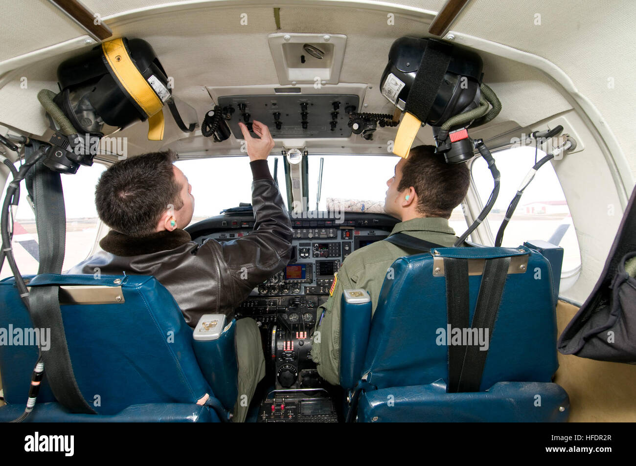120112-N-LY958-168 CORPUS CHRISTI, Texas (Jan. 12, 2012) Marine Corps ...