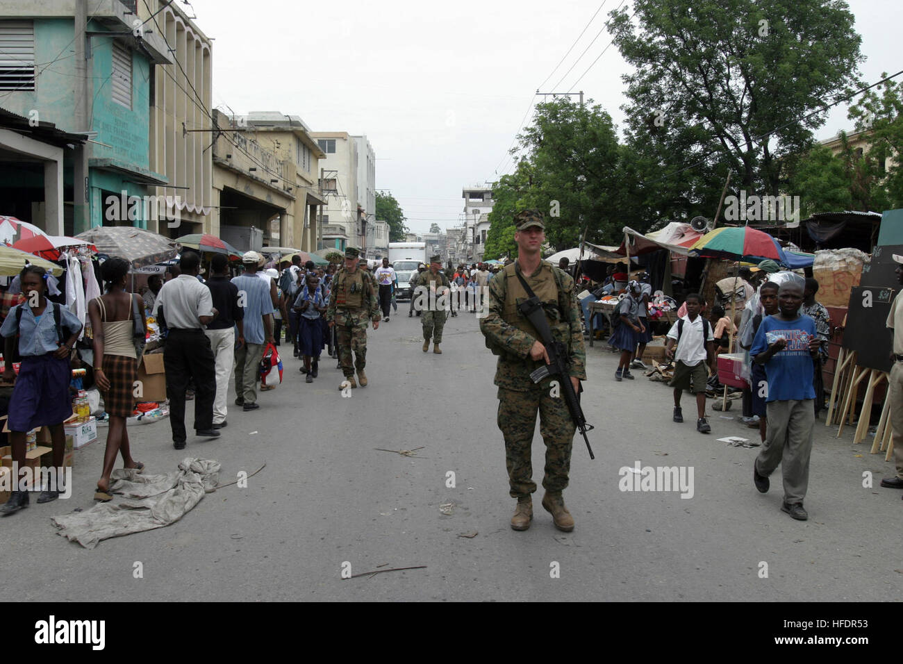 US Marine Corps (USMC) Marines, Lima Company, 3rd Battalion (BN), 8th ...
