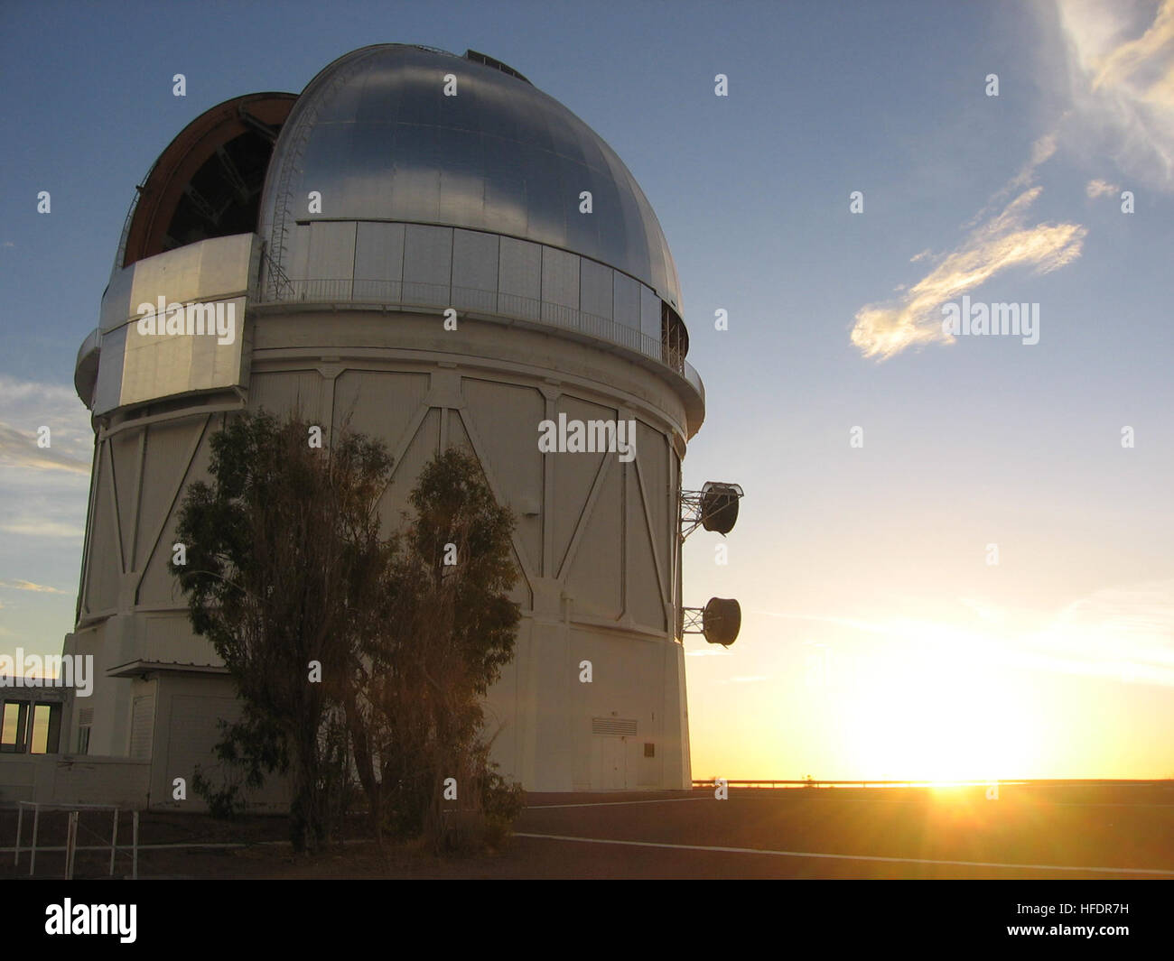Tololo observatory hi-res stock photography and images - Alamy