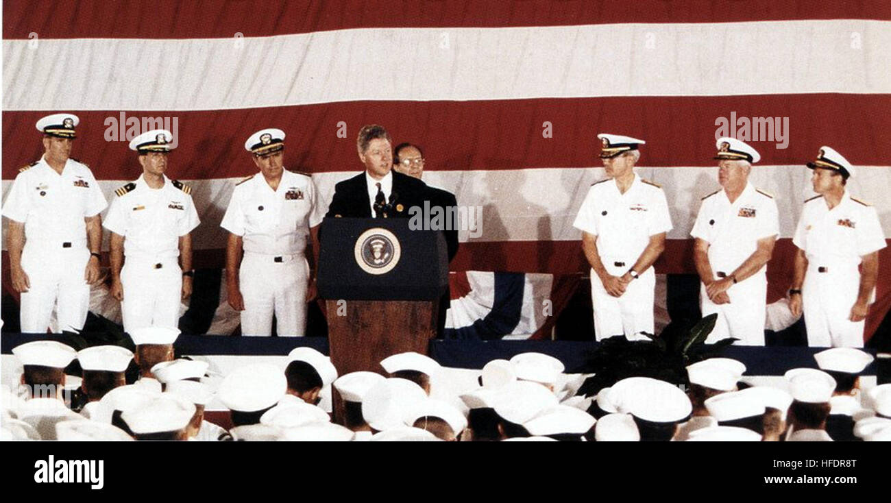 Bill Clinton on USS Eisenhower (CVN-69) in 1994 Stock Photo - Alamy