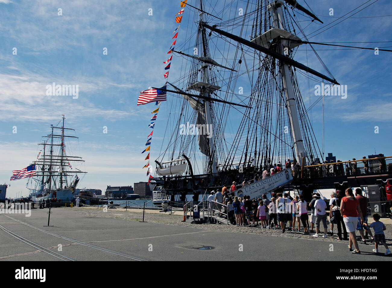Uss constitution 1812 marine guard hi-res stock photography and images ...
