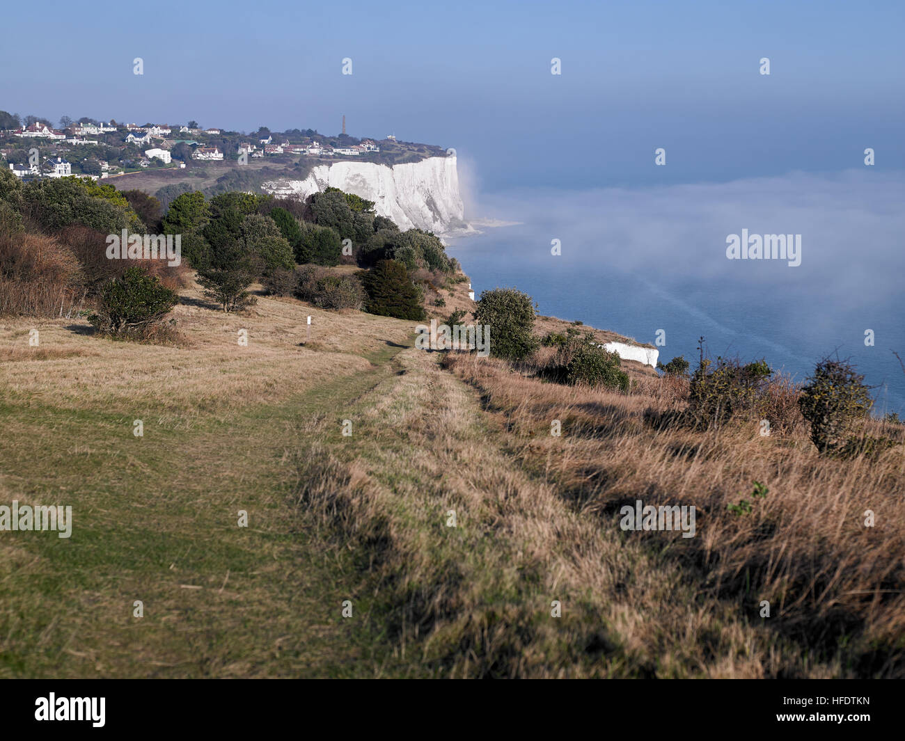 White cliffs dover lighthouse hi-res stock photography and images - Alamy