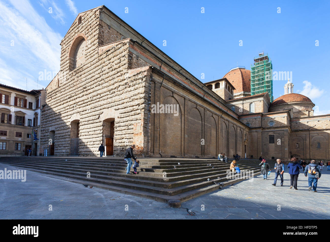 FLORENCE, ITALY - NOVEMBER 7, 2016: tourists on steps of Basilica di ...