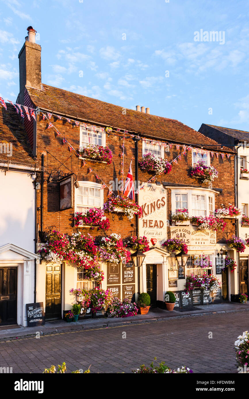 England, Deal. Terrace row of buildings. 17th century, 1643, Kings Head ...