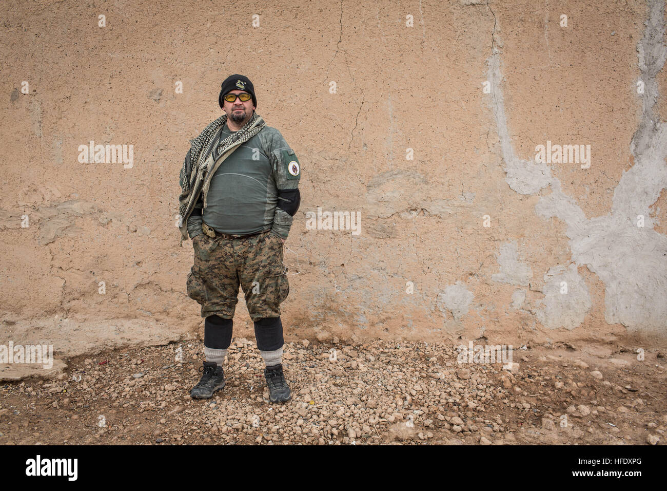 Kurdish women soldiers hi-res stock photography and images - Alamy
