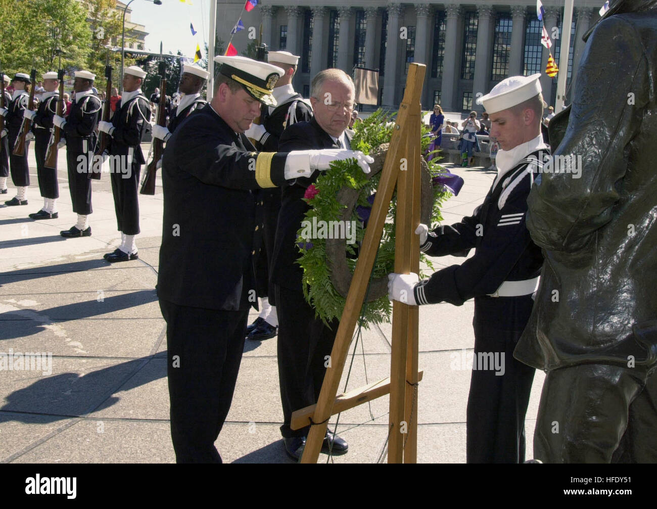 Us navy memorial foundation hi-res stock photography and images - Alamy