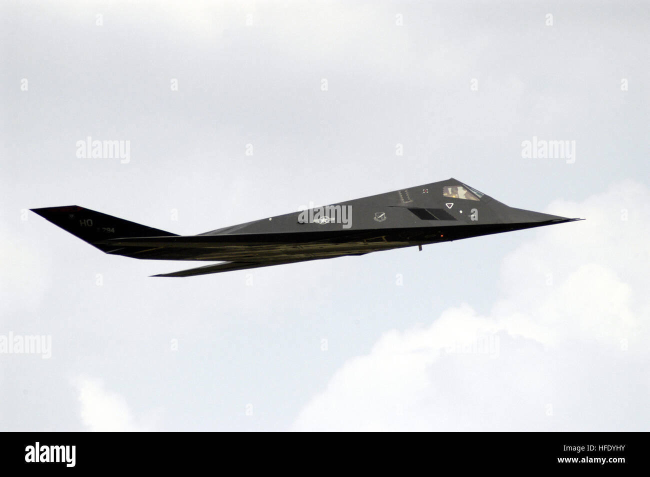 Civilian aircraft in military service hi-res stock photography and ...