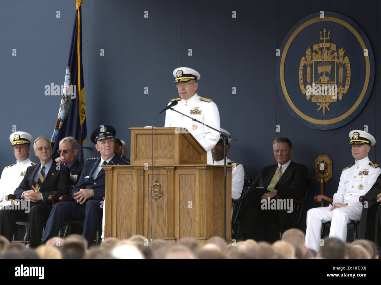 Graduates u s naval academy hi-res stock photography and images - Alamy